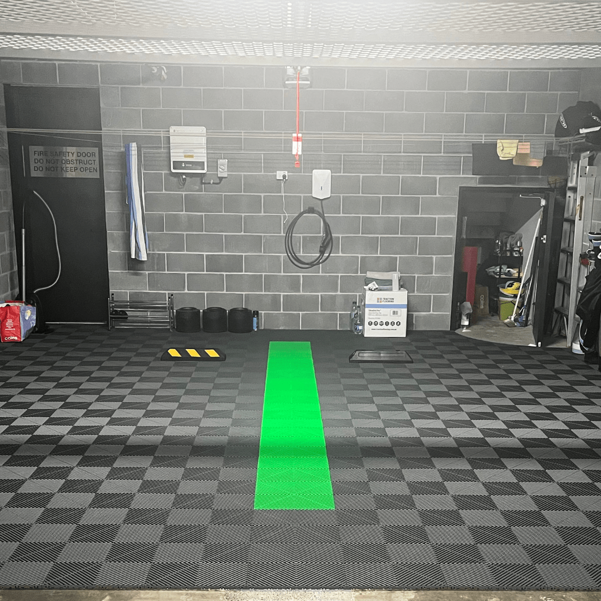 ULTRAGRID Garage Floor Tile, Space Grey – Sleek Space